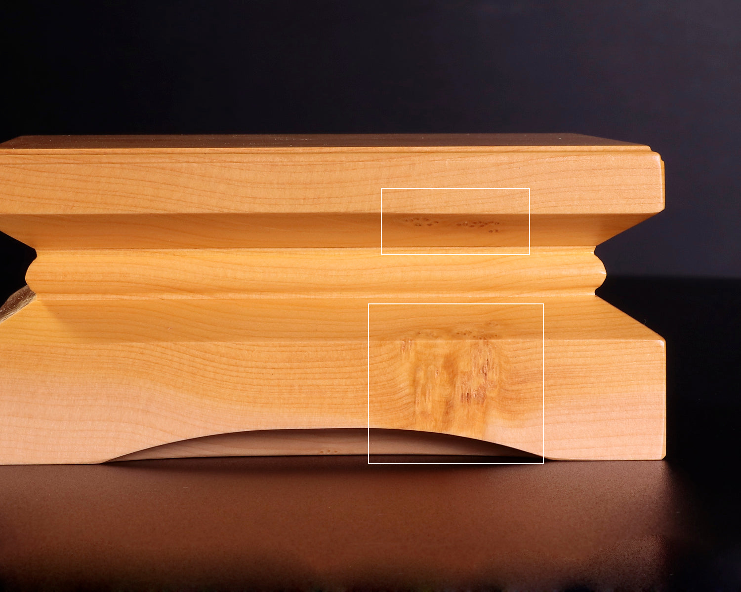 日向榧製 駒台 卓上2寸盤用 飾り彫1対 ＊訳有品 KMD-HKTH-211-09 – kurokigoishiten